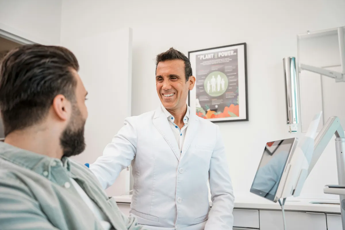 Composite Bonding vs Veneers: Which Smile Upgrade Is Right for You ...